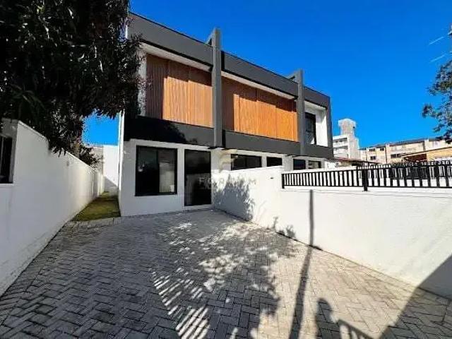Casa / Sobrado para Venda em Florianópolis/SC Ingleses 3 Quartos