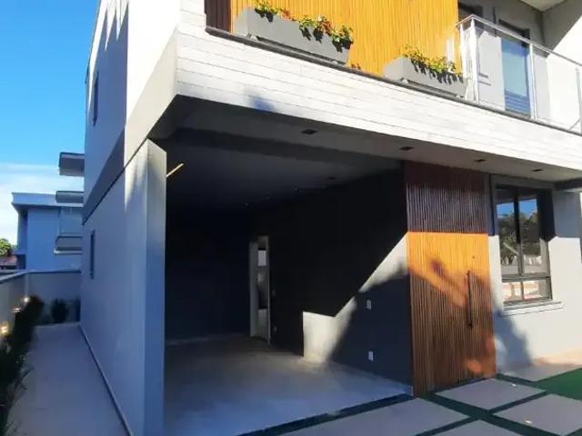 Casa / Sobrado para Venda em Florianópolis/SC Ingleses 3 Quartos
