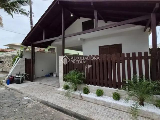 Casa / Sobrado para Venda em Florianópolis/SC Ingleses 5 Quartos