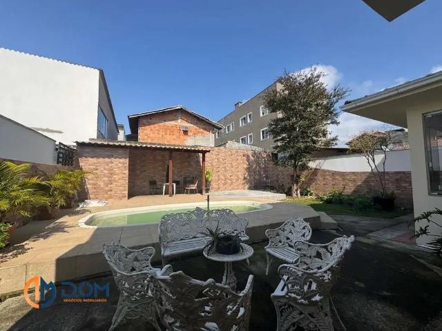 Casa / Sobrado para Venda em Florianópolis/SC Ingleses 5 Quartos