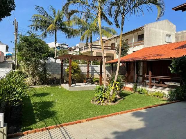 Casa / Sobrado para Venda em Florianópolis/SC Ingleses do Rio Vermelho 3 Quartos