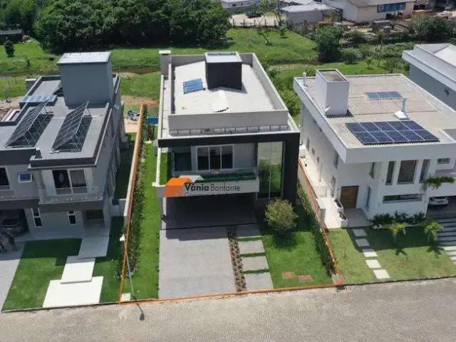 Casa / Sobrado para Venda em Florianópolis/SC Ingleses do Rio Vermelho 4 Quartos