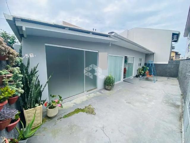 Casa / Sobrado para Venda em Florianópolis/SC Ingleses do Rio Vermelho 4 Quartos