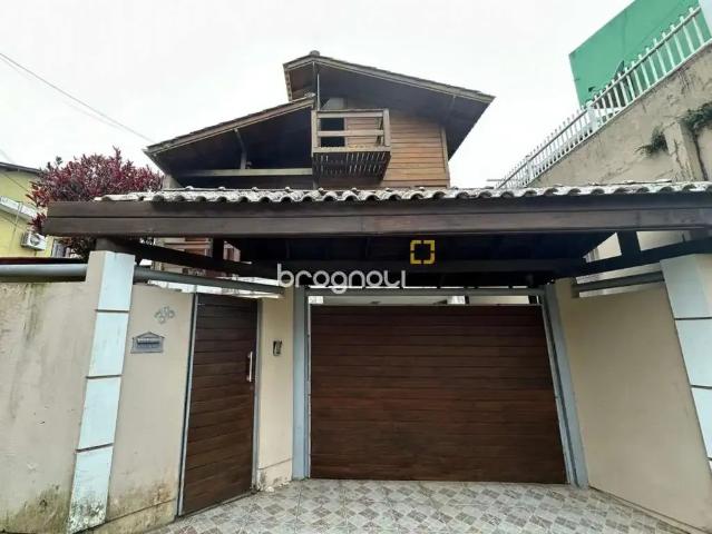 Casa / Sobrado para Venda em Florianópolis/SC Ingleses do Rio Vermelho 4 Quartos