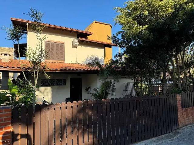 Casa / Sobrado para Venda em Florianópolis/SC Ingleses do Rio Vermelho 4 Quartos