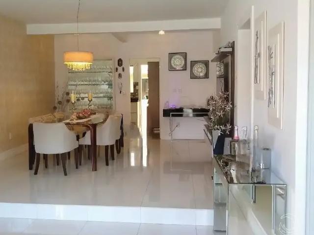 Casa / Sobrado para Venda em Florianópolis/SC Itacorubi 2 Quartos