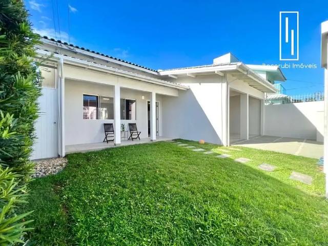 Casa / Sobrado para Venda em Florianópolis/SC Itacorubi 3 Quartos