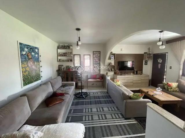 Casa / Sobrado para Venda em Florianópolis/SC Itacorubi 3 Quartos