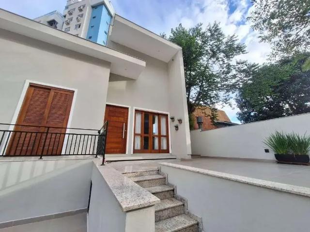 Casa / Sobrado para Venda em Florianópolis/SC Itacorubi 3 Quartos