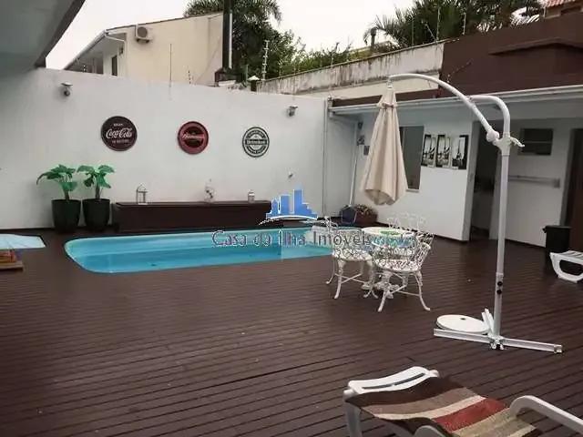 Casa / Sobrado para Venda em Florianópolis/SC Itacorubi 3 Quartos