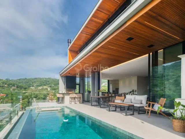 Casa / Sobrado para Venda em Florianópolis/SC Itacorubi 4 Quartos