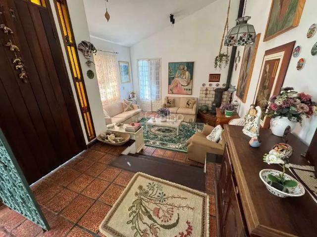 Casa / Sobrado para Venda em Florianópolis/SC Itacorubi 4 Quartos