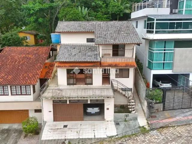 Casa / Sobrado para Venda em Florianópolis/SC Itacorubi 4 Quartos