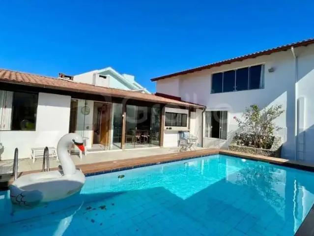 Casa / Sobrado para Venda em Florianópolis/SC Itacorubi 4 Quartos