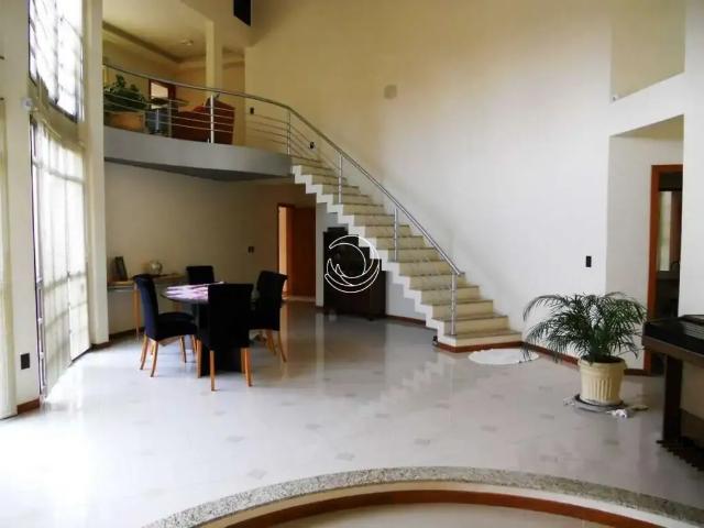 Casa / Sobrado para Venda em Florianópolis/SC Itacorubi 5 Quartos