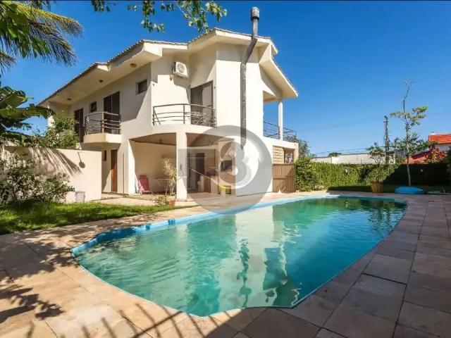 Casa / Sobrado para Venda em Florianópolis/SC Itacorubi 5 Quartos