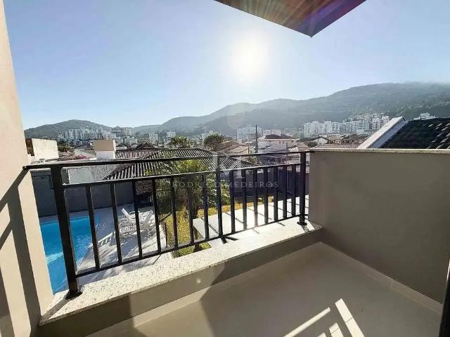Casa / Sobrado para Venda em Florianópolis/SC Itacorubi 5 Quartos