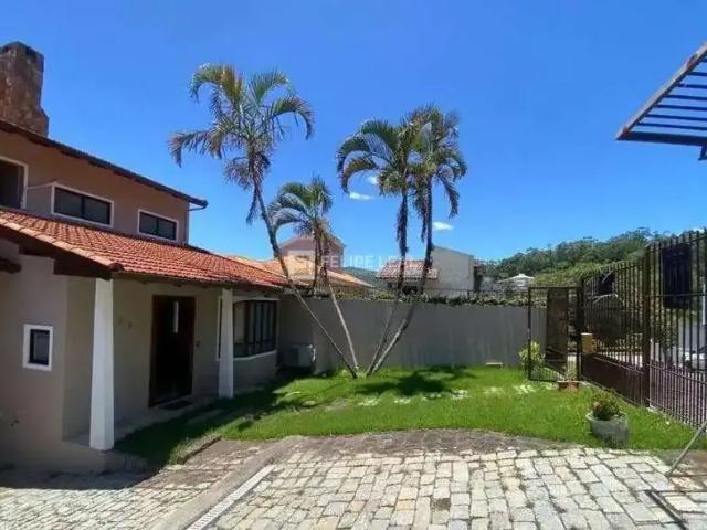 Casa / Sobrado para Venda em Florianópolis/SC João Paulo 4 Quartos