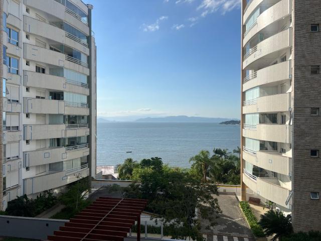Casa / Sobrado para Venda em Florianópolis/SC João Paulo 4 Quartos