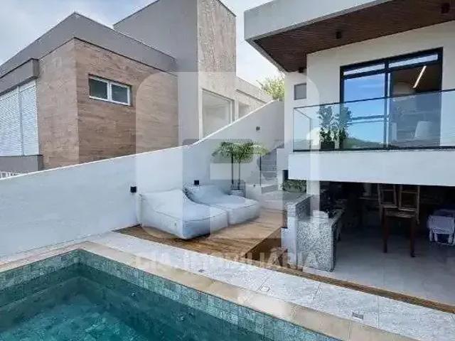 Casa / Sobrado para Venda em Florianópolis/SC João Paulo 4 Quartos
