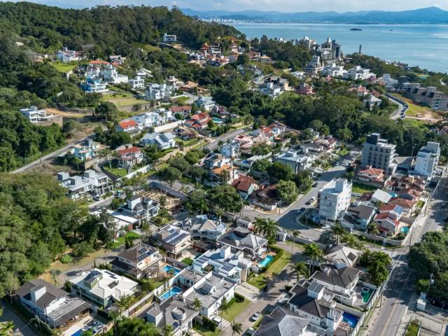 Casa / Sobrado para Venda em Florianópolis/SC João Paulo 4 Quartos