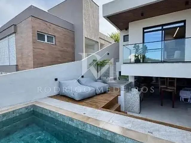 Casa / Sobrado para Venda em Florianópolis/SC João Paulo 4 Quartos