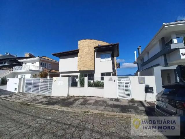 Casa / Sobrado para Venda em Florianópolis/SC João Paulo 4 Quartos