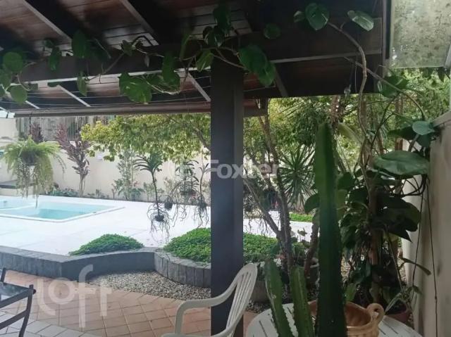 Casa / Sobrado para Venda em Florianópolis/SC João Paulo 3 Quartos
