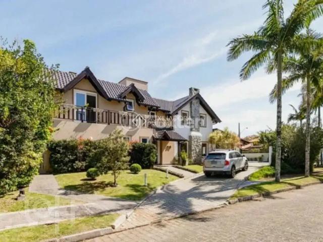 Casa / Sobrado para Venda em Florianópolis/SC Jurerê Internacional 5 Quartos