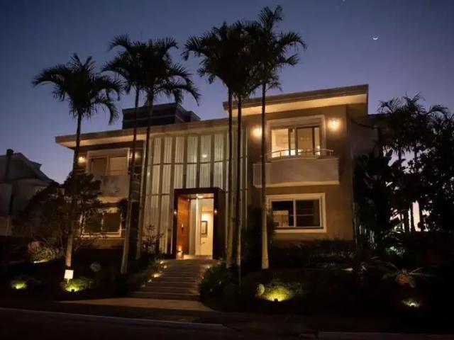 Casa / Sobrado para Venda em Florianópolis/SC Jurerê Internacional 5 Quartos