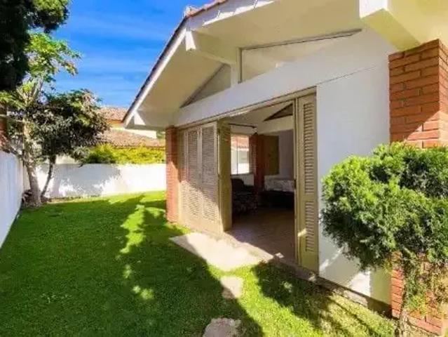 Casa / Sobrado para Venda em Florianópolis/SC Jurerê Internacional 5 Quartos