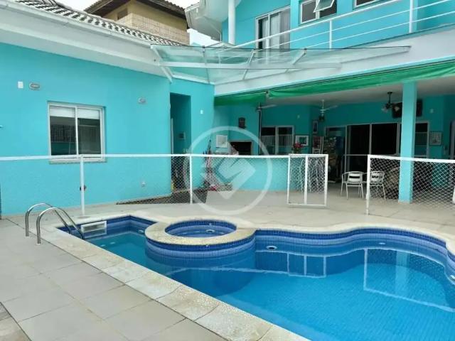Casa / Sobrado para Venda em Florianópolis/SC Jurerê 3 Quartos