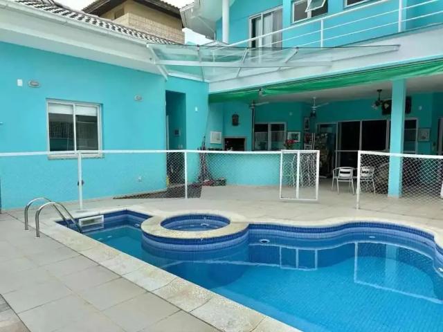 Casa / Sobrado para Venda em Florianópolis/SC Jurerê 3 Quartos