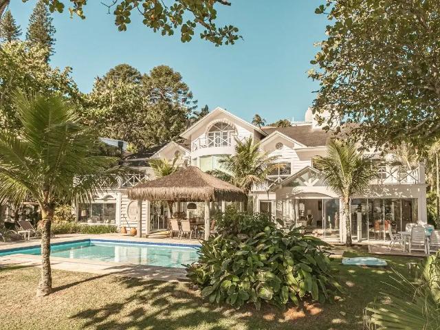 Casa / Sobrado para Venda em Florianópolis/SC Jurerê 5 Quartos