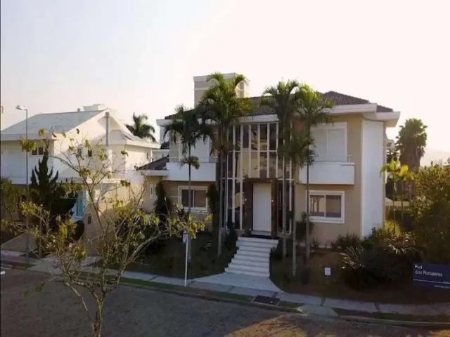 Casa / Sobrado para Venda em Florianópolis/SC Jurerê 5 Quartos