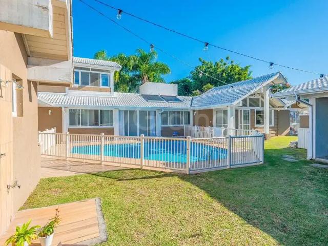 Casa / Sobrado para Venda em Florianópolis/SC Lagoa da Conceição 4 Quartos