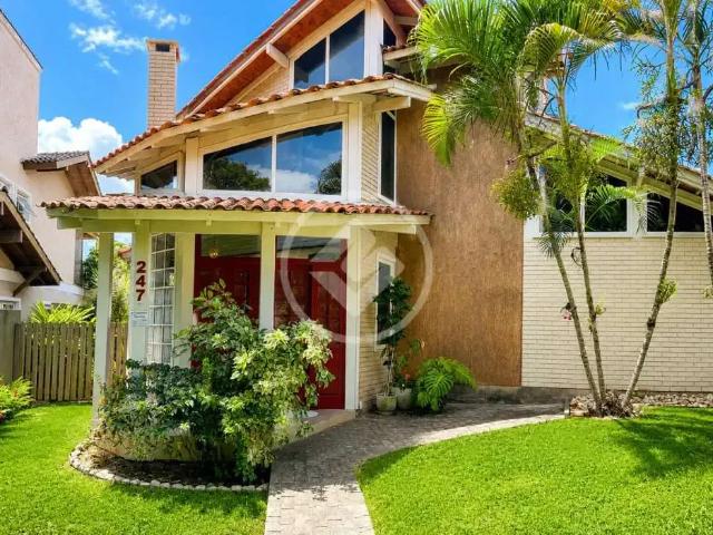 Casa / Sobrado para Venda em Florianópolis/SC Lagoa da Conceição 4 Quartos