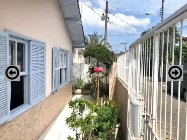 Casa / Sobrado para Venda em Florianópolis/SC Lagoa da Conceição 4 Quartos