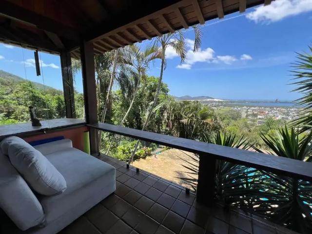Casa / Sobrado para Venda em Florianópolis/SC Lagoa da Conceição 4 Quartos