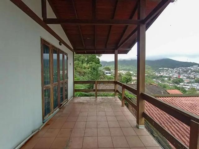 Casa / Sobrado para Venda em Florianópolis/SC Monte Verde 5 Quartos