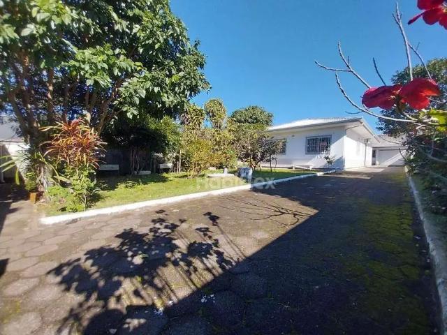 Casa / Sobrado para Venda em Florianópolis/SC Morro das Pedras 4 Quartos