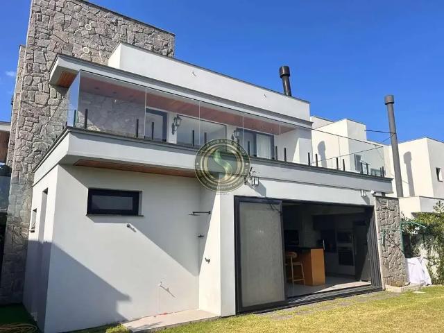 Casa / Sobrado para Venda em Florianópolis/SC Morro das Pedras 3 Quartos