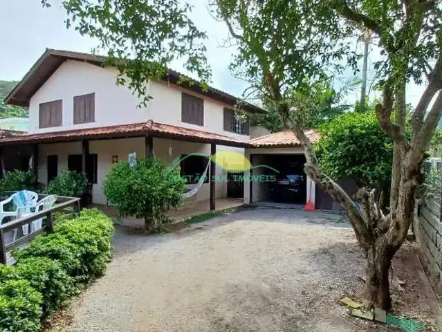 Casa / Sobrado para Venda em Florianópolis/SC Morro das Pedras 3 Quartos
