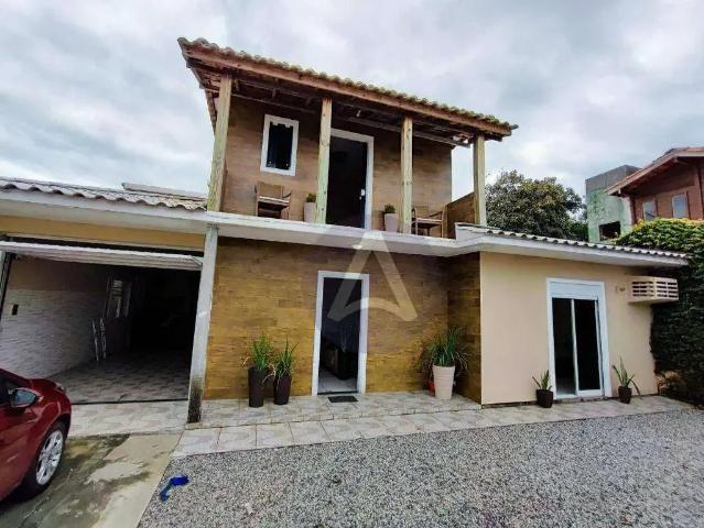 Casa / Sobrado para Venda em Florianópolis/SC Morro das Pedras 3 Quartos