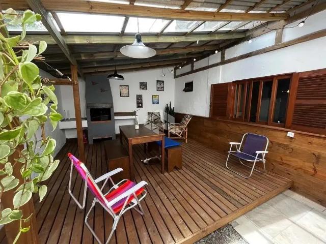 Casa / Sobrado para Venda em Florianópolis/SC São João do Rio Vermelho 2 Quartos