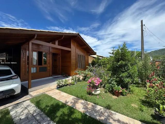 Casa / Sobrado para Venda em Florianópolis/SC São João do Rio Vermelho 2 Quartos