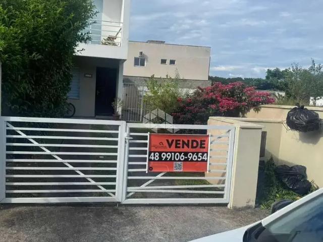Casa / Sobrado para Venda em Florianópolis/SC São João do Rio Vermelho 2 Quartos