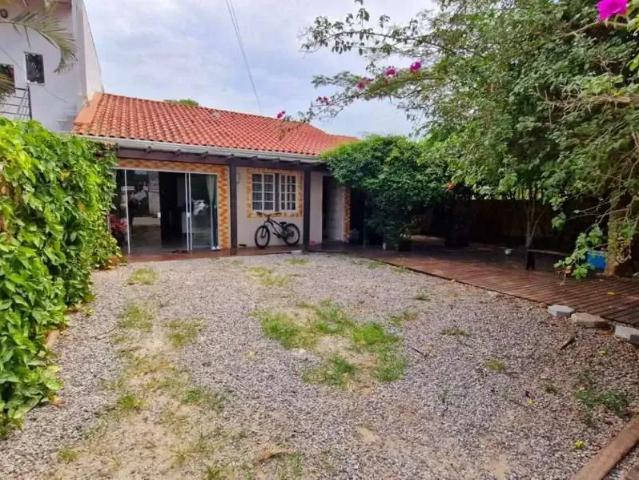 Casa / Sobrado para Venda em Florianópolis/SC São João do Rio Vermelho 2 Quartos