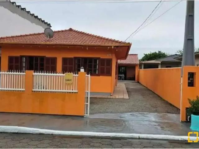 Casa / Sobrado para Venda em Florianópolis/SC São João do Rio Vermelho 2 Quartos