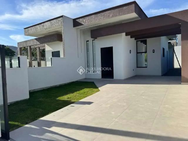 Casa / Sobrado para Venda em Florianópolis/SC São João do Rio Vermelho 2 Quartos